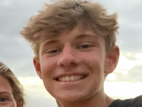 Xavier Lowe's Instagram, Twitter & Facebook on IDCrawl